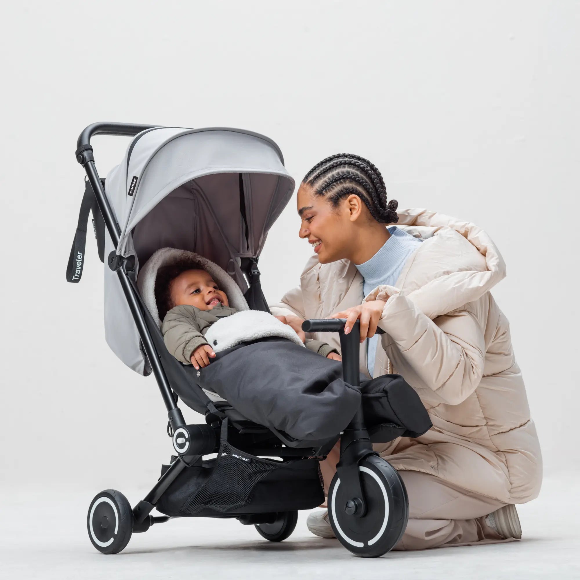 Adjustable Openings Keep Footmuffs Snug Through Growth Spurts and Seas ...